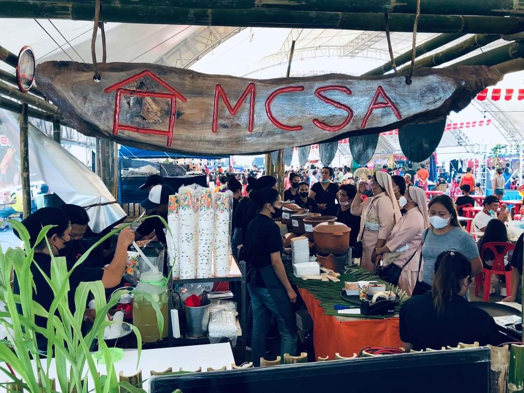 Mother hen in chicken pugaran: Keeping farmers under her wing – BOHOL ...