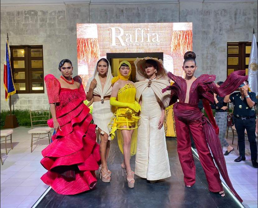 BOHOL’S ‘SAGURAN’ SHINES IN PRIDE RUNWAY SHOW – BOHOL ISLAND NEWS