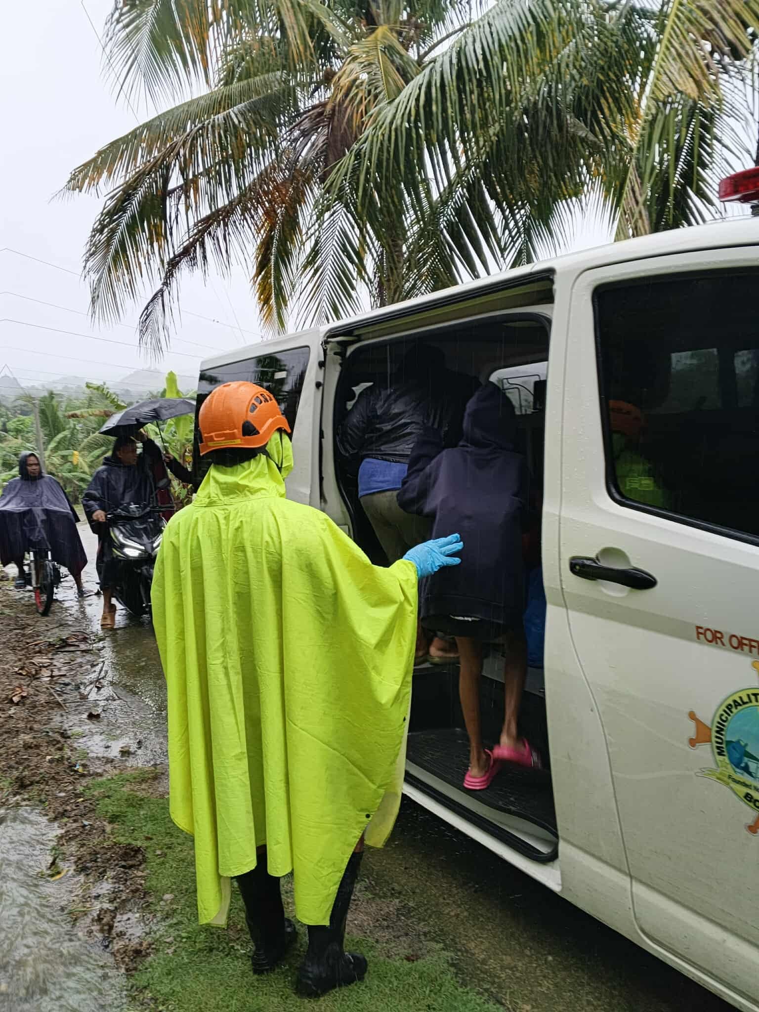 Over 300 families in Bohol evacuated due to Verbena: PDRRMO – BOHOL ISLAND NEWS